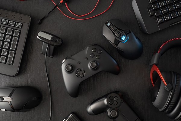 5 Best Controllers for PC Gaming - May 2024 - BestReviews